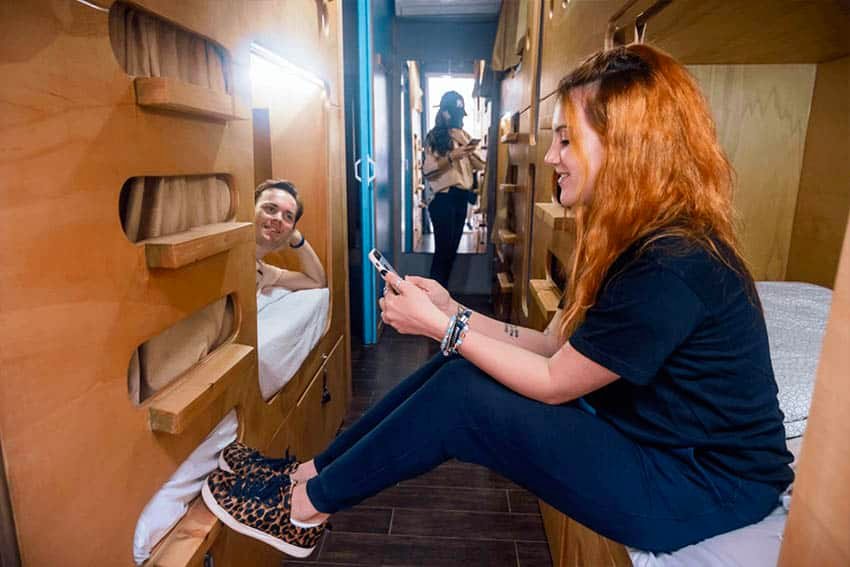Paralelo ONEFAM Hostel Barcelona | Book a bed at the Best Price